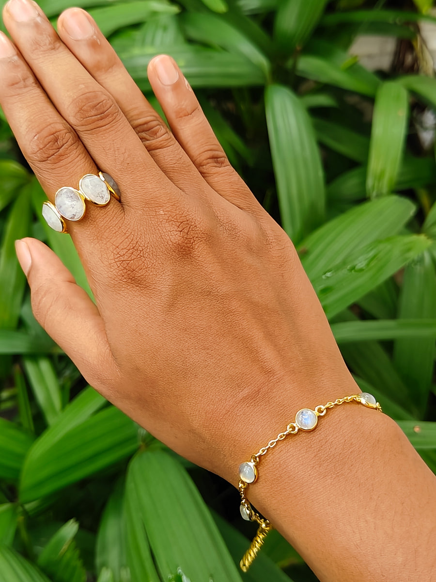 Moonstone Bracelet – Rangeela Goa